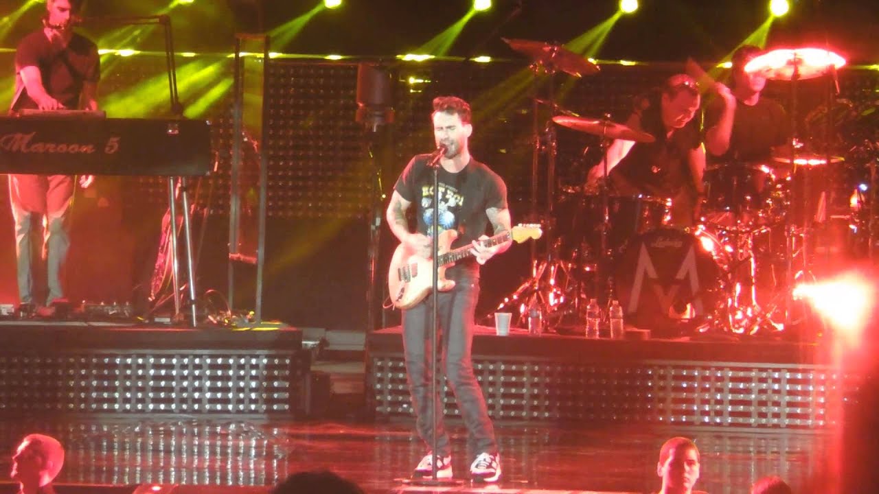 Maroon 5 - Shiver 8-6-13 First Niagara Pavillion Burgettstown, PA - YouTube
