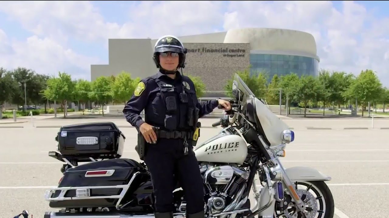 Veteran becomes first female traffic officer in Sugar land - YouTube