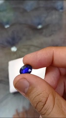Blue Sapphire - Neelam 7.10 Carat - Oval - YouTube