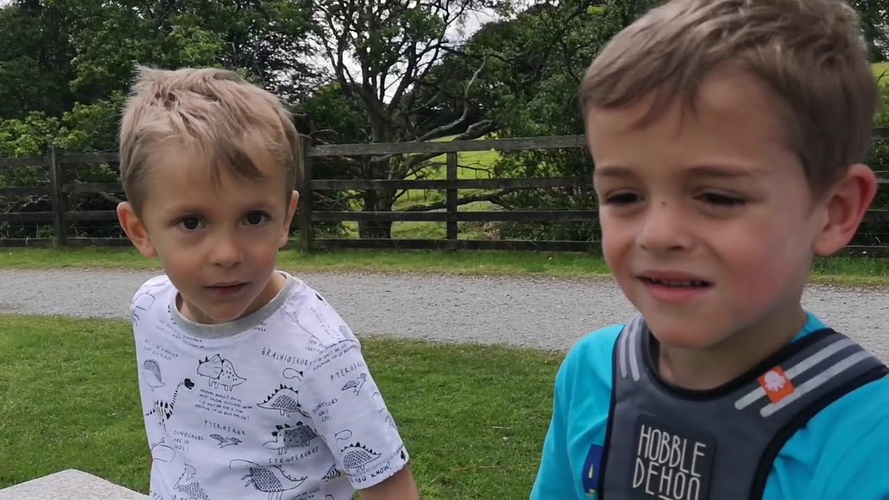 Walking with Autism|Autism Family Vlog_057 - YouTube