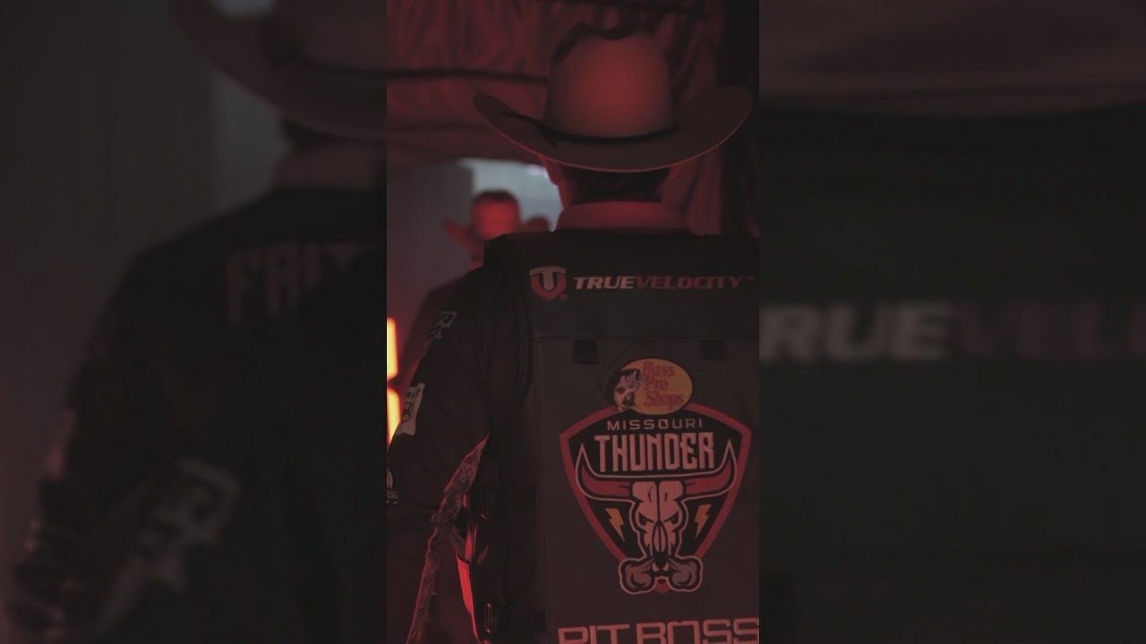 PBR Thunder Days at Thunder Ridge Nature Arena - YouTube