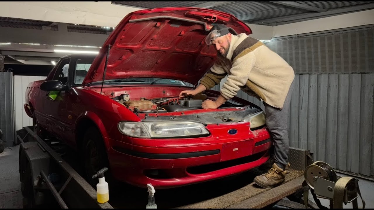 Possible first start of XH falcon ute - YouTube
