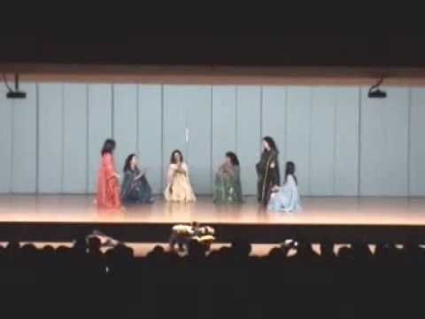 Layla Farah, Najmah Farah e Alunas - Khalige - USP 2008 - YouTube