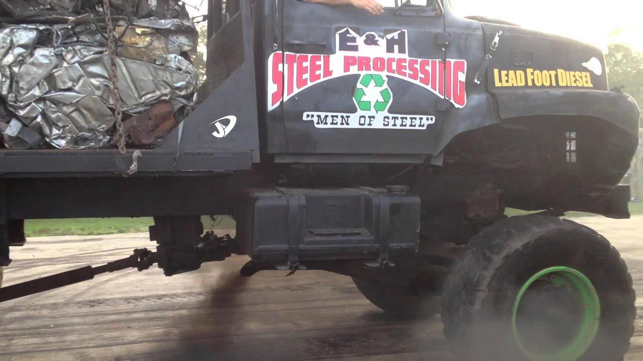 Army 5 ton Cargo truck versus Ford F70 - YouTube