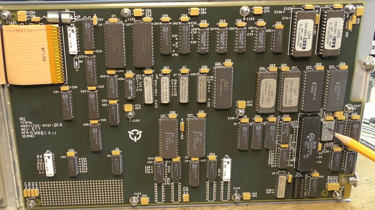 LDM #225: GPWS Computer MARK V - Part 1: Teardown and power-up - YouTube