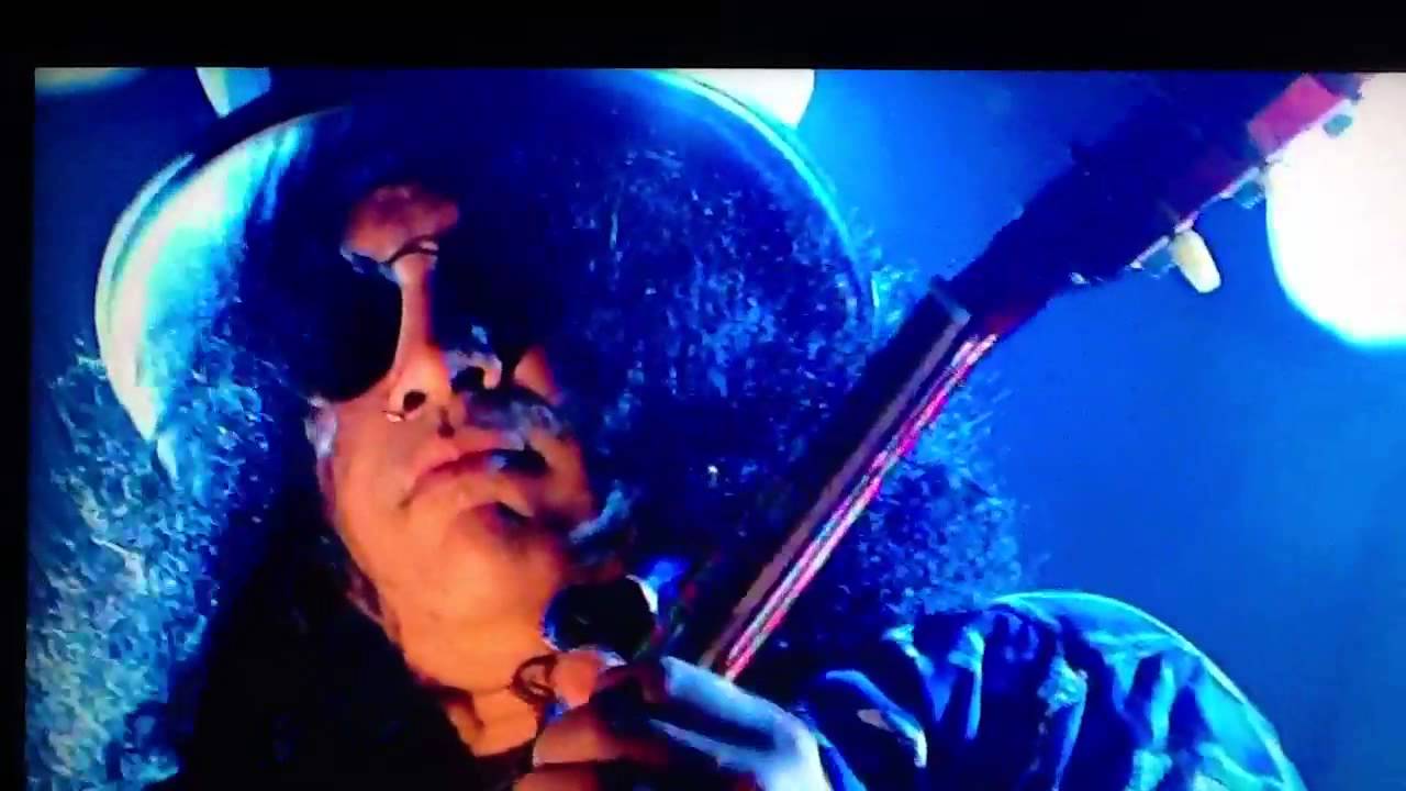 Slash on Top Gear - YouTube