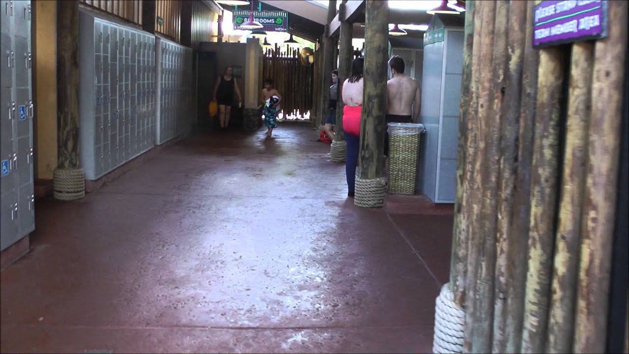 Locker rentals, Aquatica, Orlando - YouTube