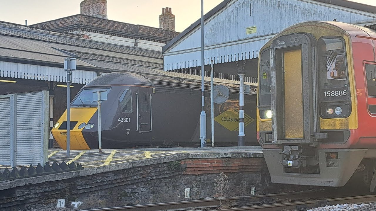 Colas Rail 43301 & 43277 'Safety Task Force' Departs Salisbury (05/03 ...