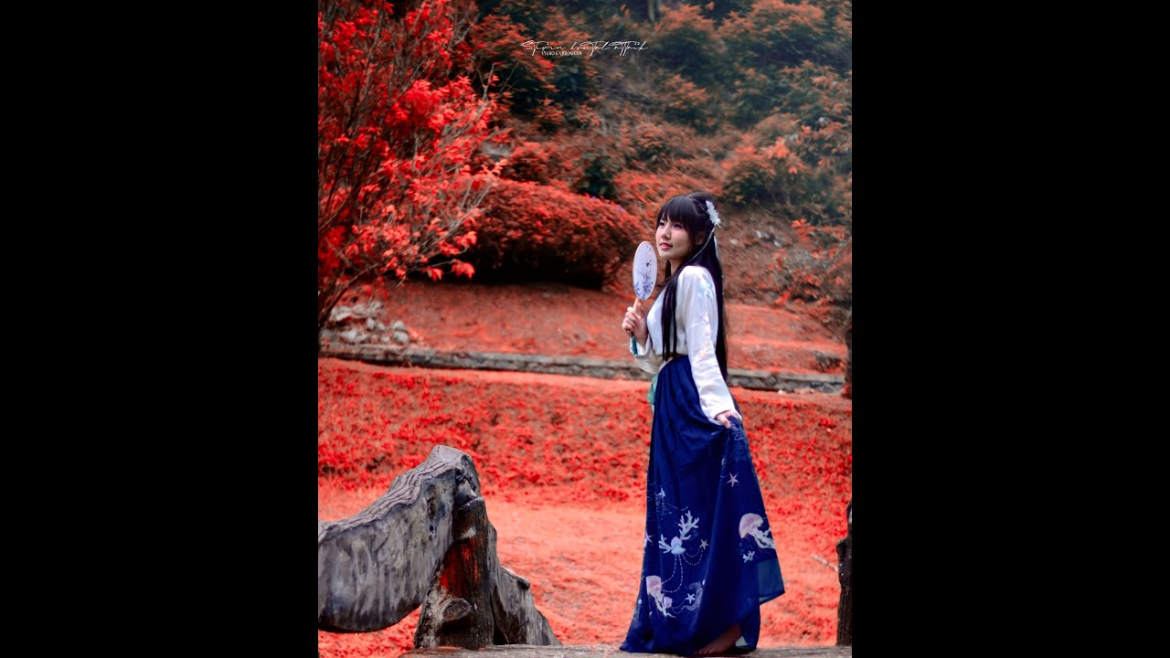 Sword Dance in Hanfu - YouTube