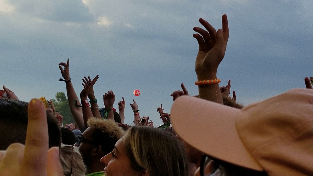 Paramore - That's What You Get (Live @ Bonnaroo 2018) - YouTube