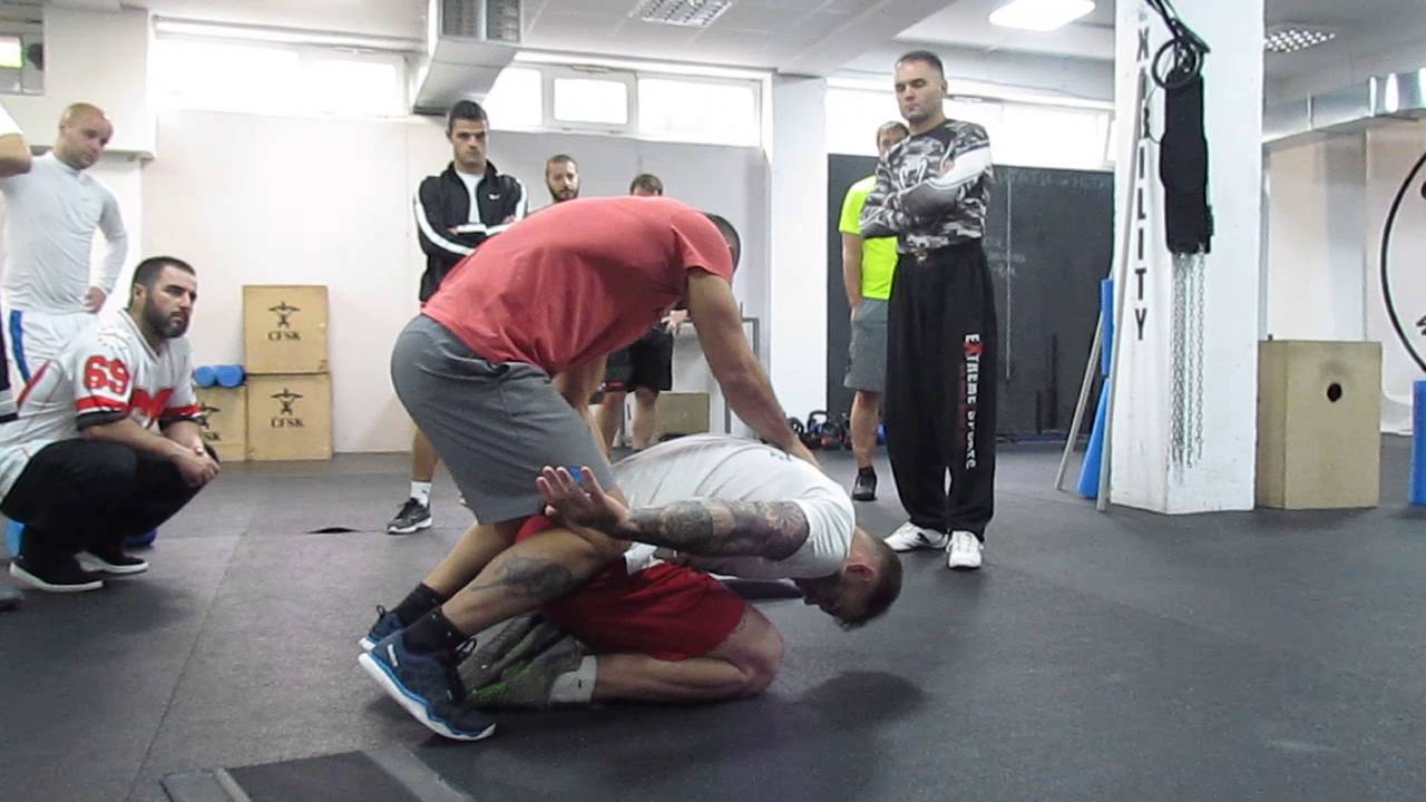 The best version of back extension for improving your posture - YouTube