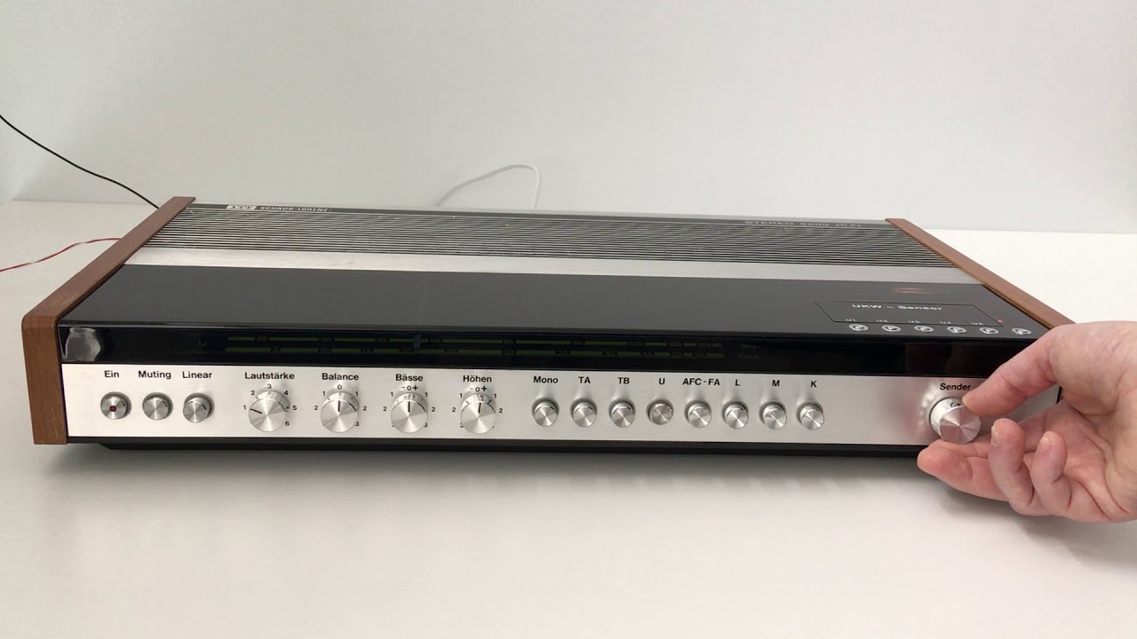 ITT Schaub Lorenz Stereo 6000 HiFi "Steuergerät" (1971) - playing radio ...