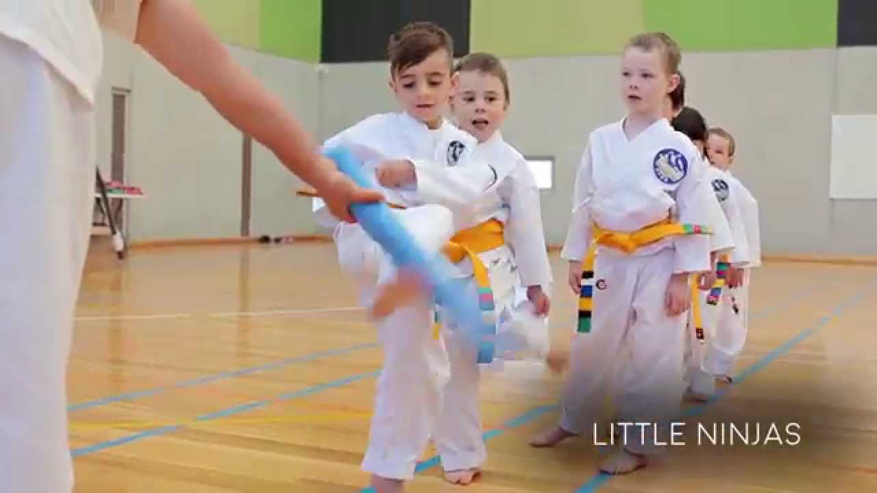Karate Gradings March 2015 - Twins Martial Arts - YouTube