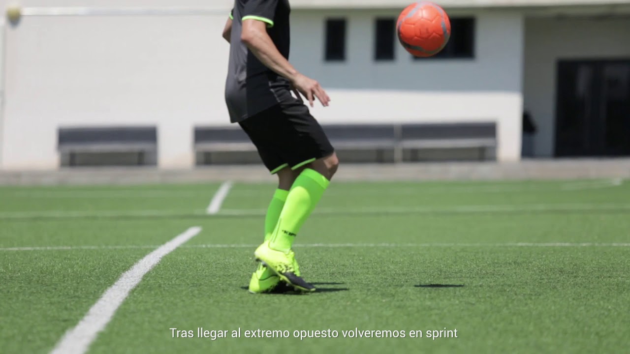 Cómo trabajar la habilidad con el balón | Decathlon España - YouTube