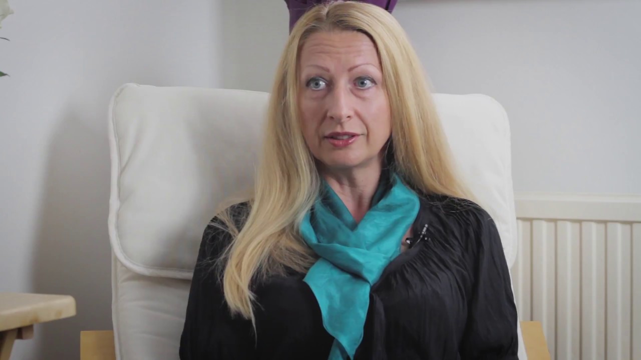 Sally Race - Hypnotheropy - YouTube