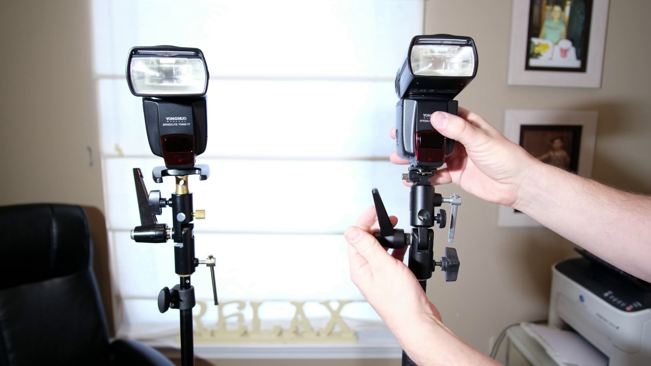 Umbrella / Flash Speedlight Bracket - Manfrotto 026 "Lite Tight" vs ...