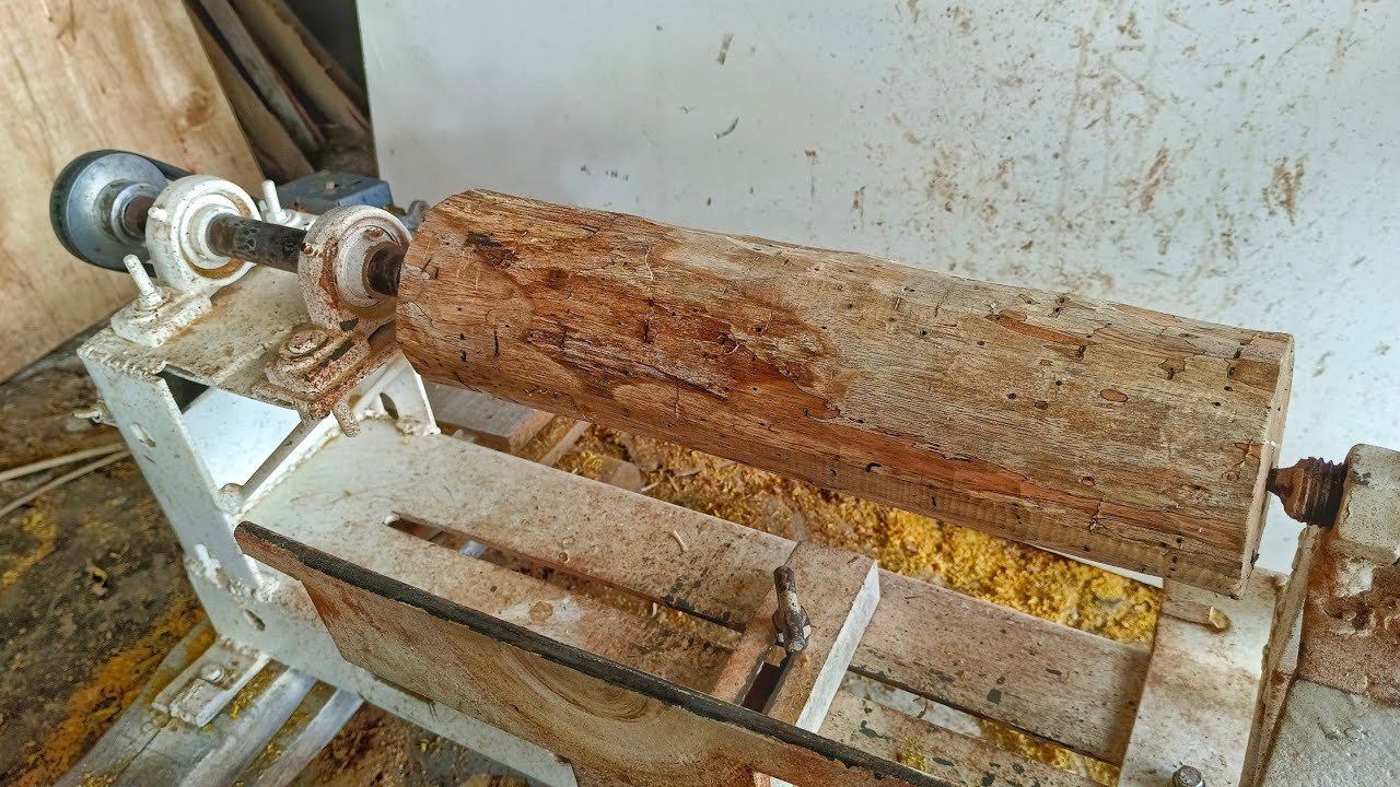 ⭕Utilizing Waste Wood Into A Table Decoration_Wood lathe - YouTube