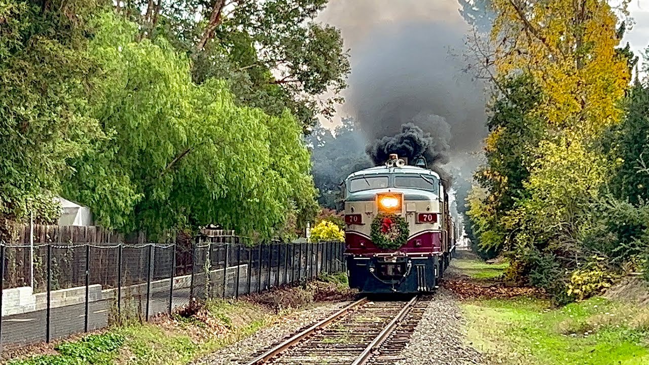 ALCO SMOKE 🚂💨! Napa Valley Wine Train Alcos NVRR 70/72 - 11.17.2023 ...