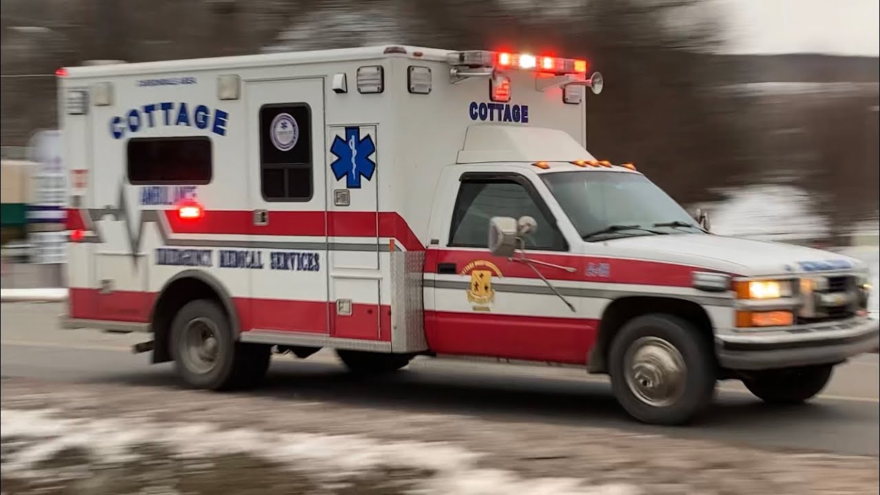 Cottage Hose Company Mobile 9 Alpha Responding. - YouTube