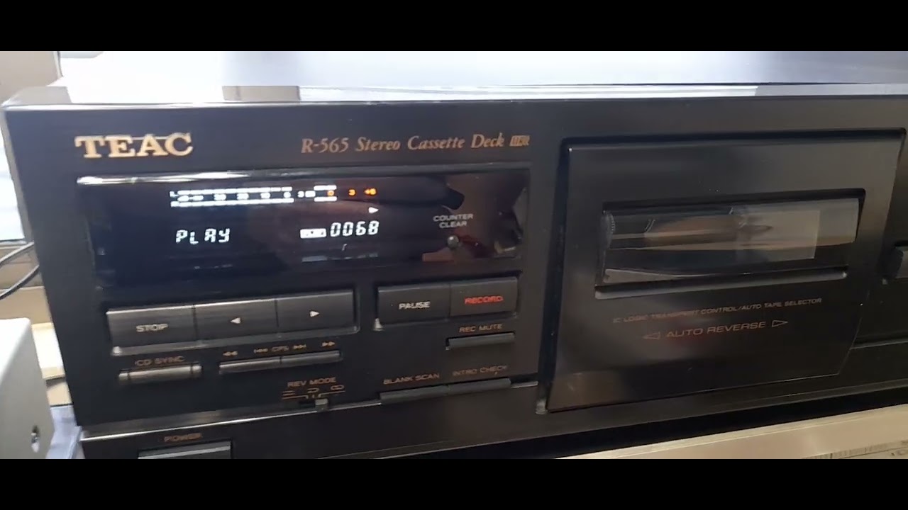 DEck TEac R565 - YouTube