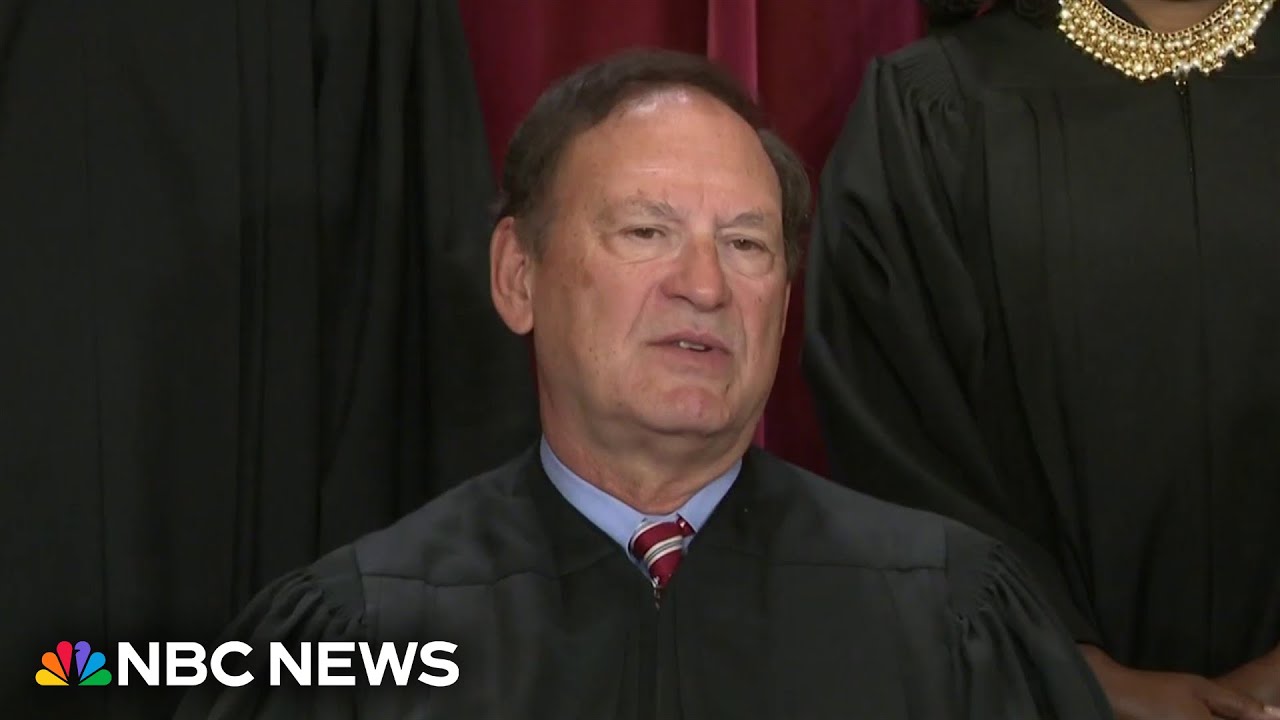 Photo of upside-down American flag at Justice Alito's home sparks ...
