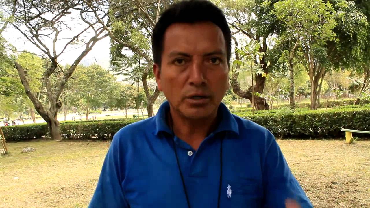 LUIS NEIRA CAMBIANDO ACTITUDES EN LOJA ECUADOR - YouTube