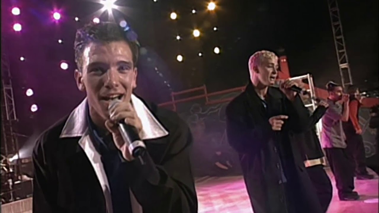 Nsync - Tearin Up My Heart(Disney Concert)[FHD] - YouTube