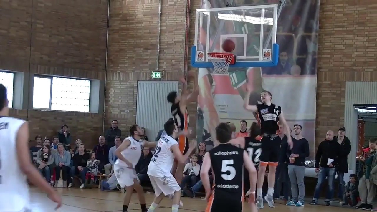 Bull City Prep '18 6'3'' G Henning Ballhausen - YouTube