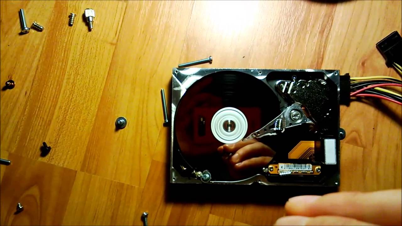 Maxtor DiamondMax Plus 9 60GB - YouTube