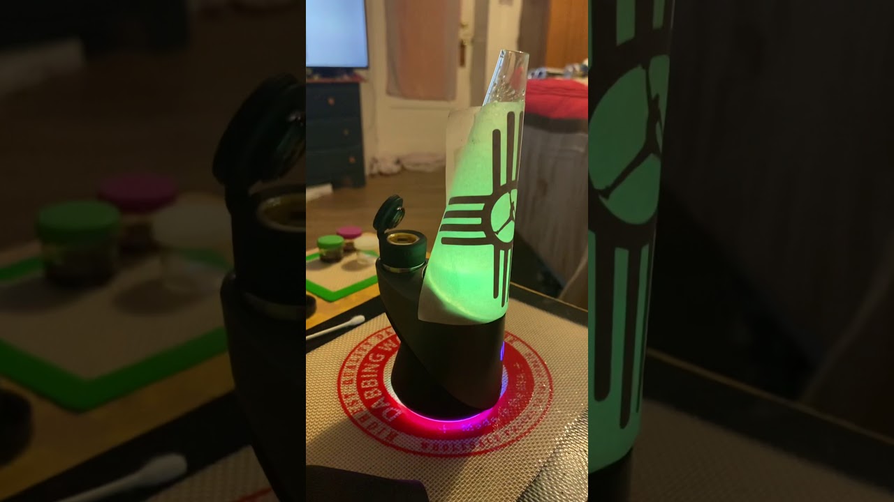 Puffco peak pro brand new on disco mode and a zia symbol NewMexico ...