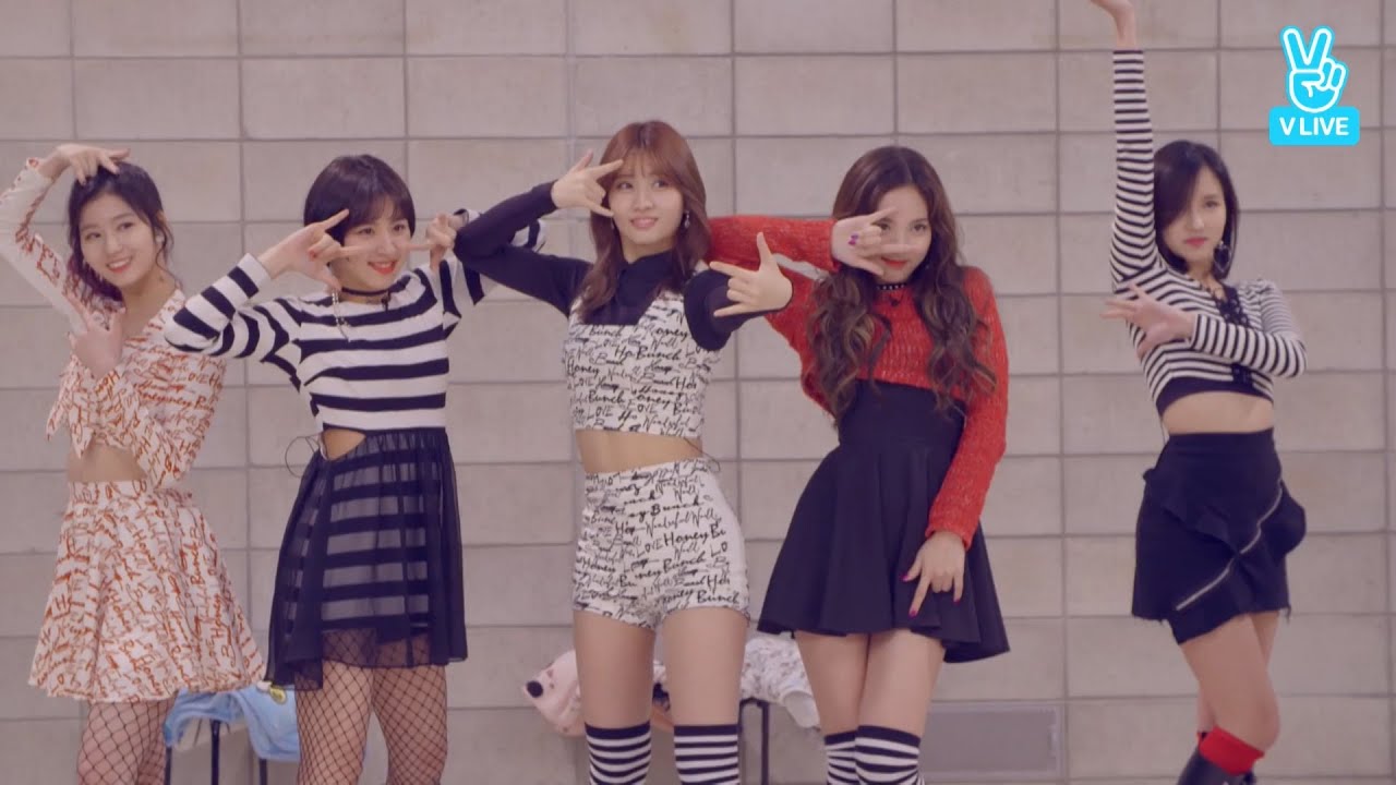 [20170221] [TWICE] 🌼트둥이 꽃이 피었습니다🌼 (TWICE playing game!) - YouTube