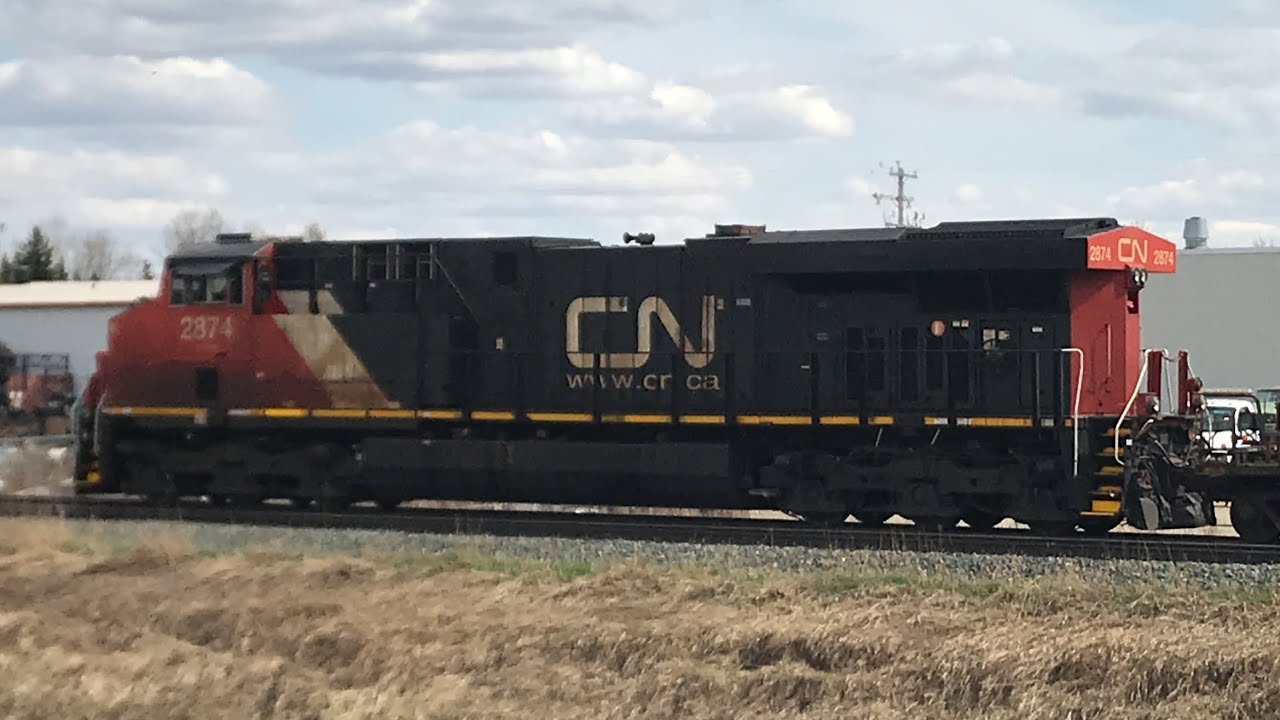 Horn Salute! - CN Train Spotting / CN 2874 and DPU 2314 hauls EB ...