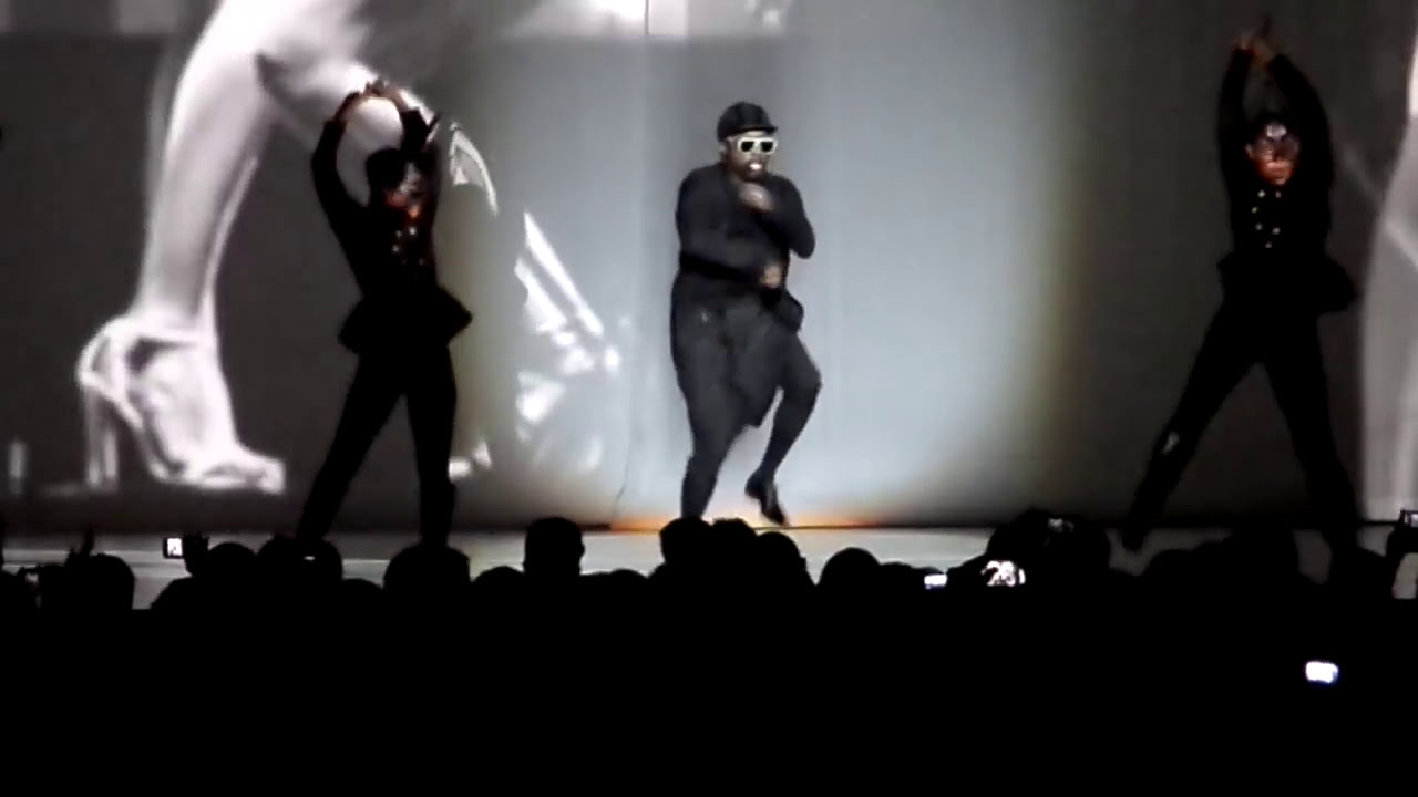 Will.I.Am - Get Freaky (Live) - YouTube