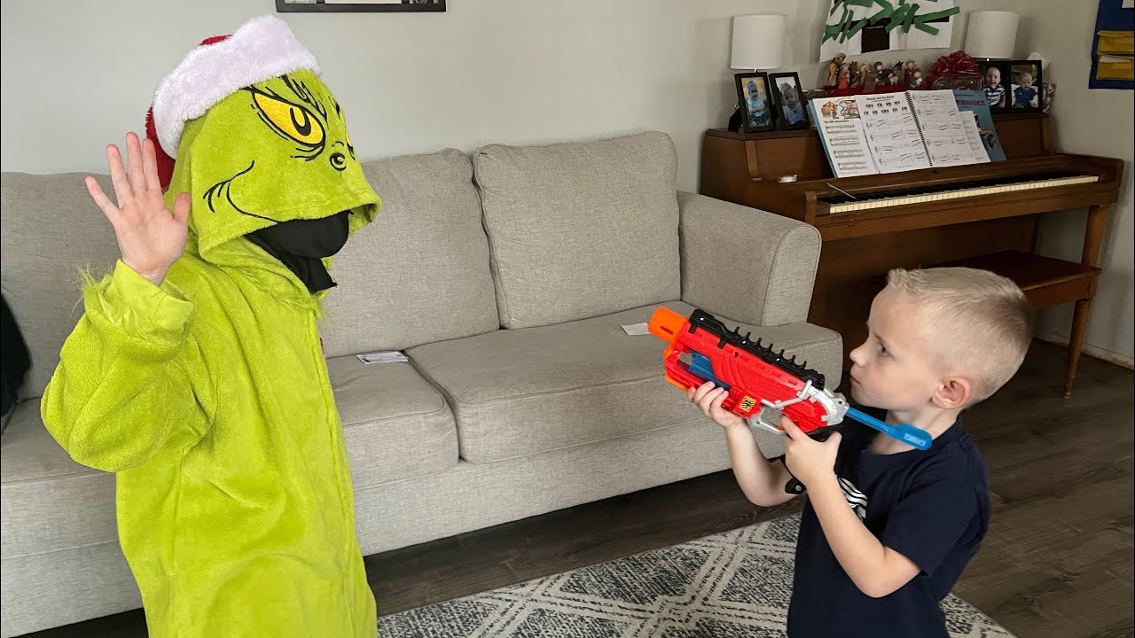 Grinchy episode 2. Grinch hunt - YouTube