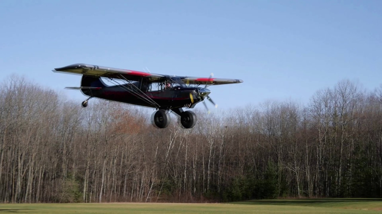 Husky Flying at the Farm 2016 - YouTube