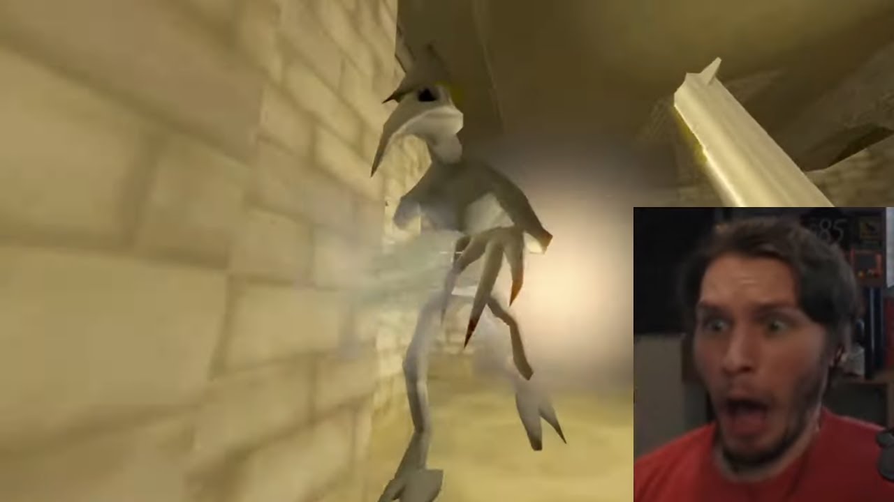 Jerma985 - Jerma tries to cheat in a horror game - YouTube