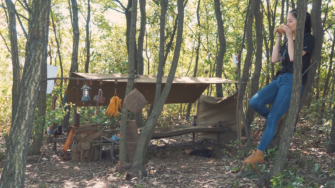 告别键盘，感受Bushcraft野营的魅力，小姐姐带你走！ - YouTube