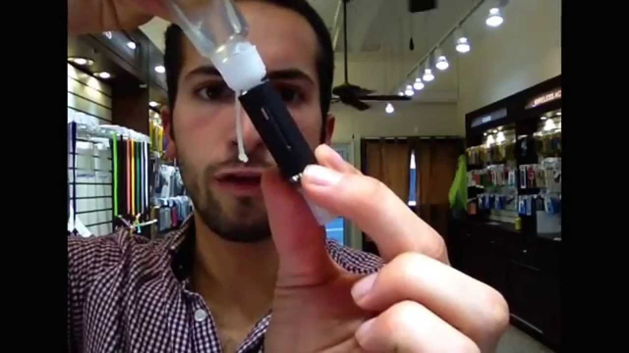 How to fill/operate an EVOD E Cigarette - YouTube