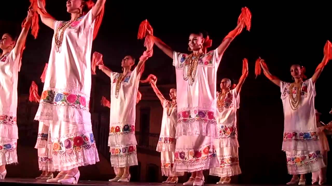 ''Jarana'' de Yucatan, Ballet Folklorico de Mexico de Amalia Hernandez ...