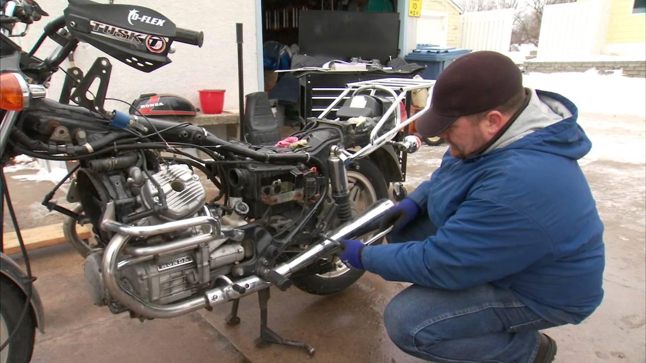 CX500 Radiator and Engine Removal - YouTube