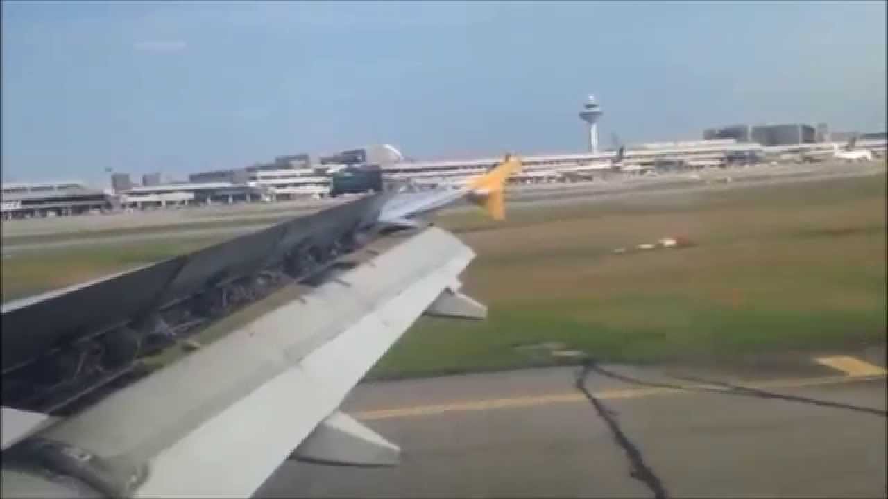 Tigerair 2783 CEB-SIN A320 Landing - YouTube