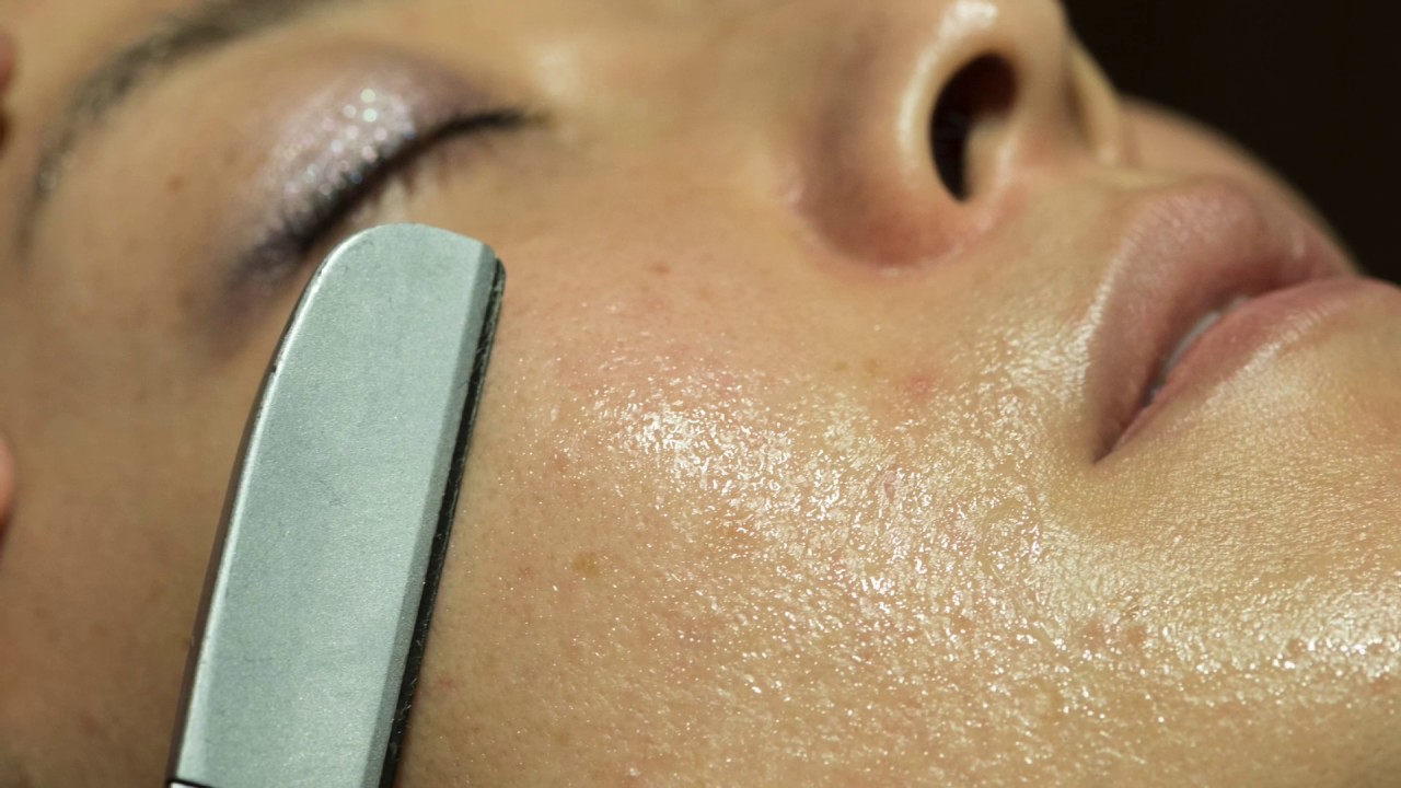 Face shave service in Japan - YouTube