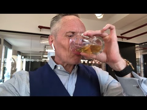 DRINKING MY URINE, DAY 2 👍