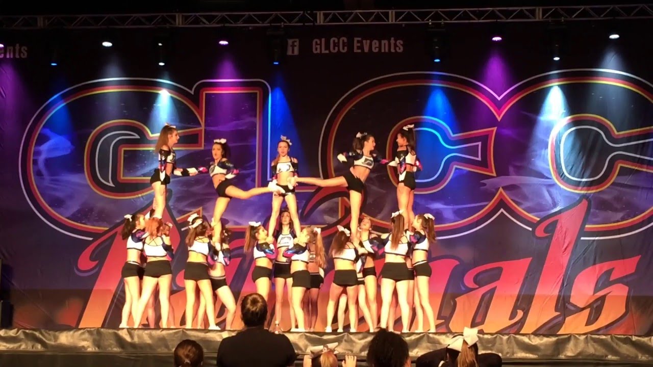 GLCC Nationals 2016 - Bluewater Cheer Athletics VAPOUR - YouTube