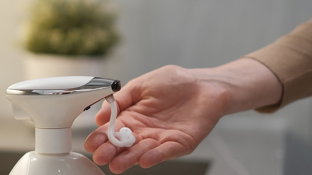 Easycap: a Universal Touchless Dispenser Works in Any Bottle - YouTube