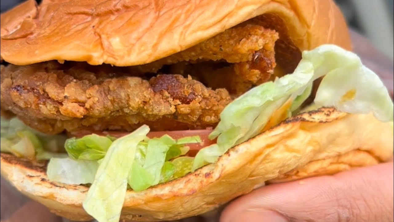 Arby’s Hawaiian Sweet Heat Chicken Sando & Loaded Fries #food #foodie # ...