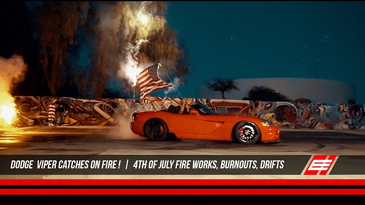 DODGE VIPER CATCHES ON FIRE! - YouTube