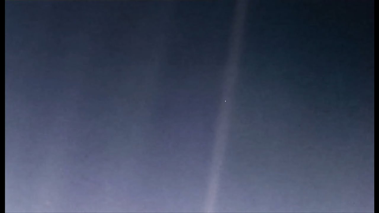 Picture or Earth taken by Voyager in 1990 (Space) - BBC - 14th February ...