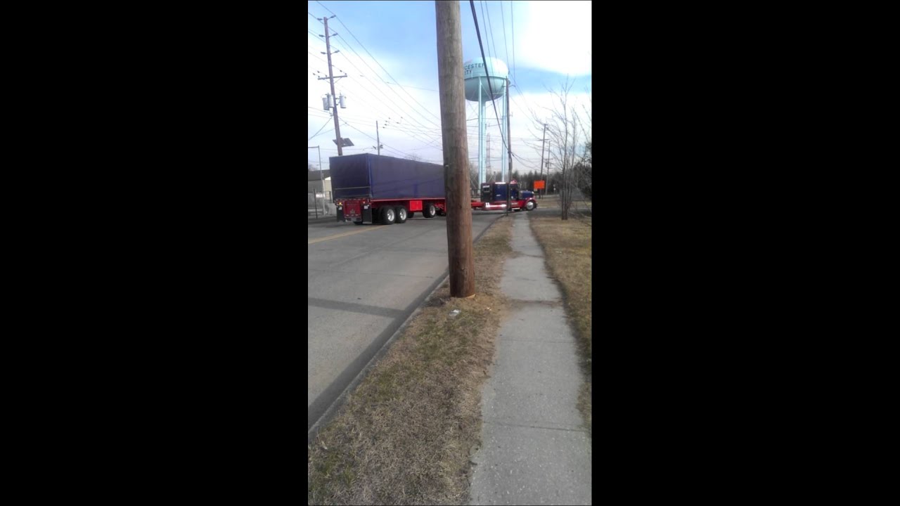 Stretched freightliner custom - YouTube