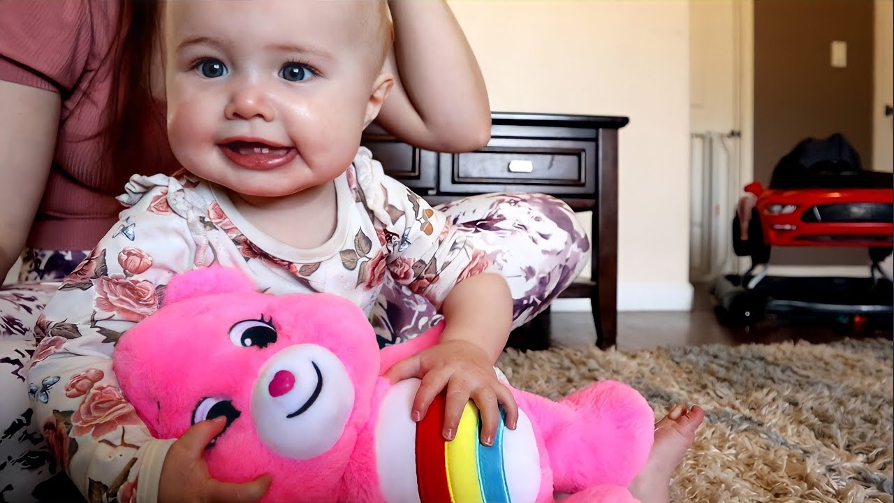 Baby Aubrey's Cutest Moments!!! Meeting a Horse for the 1st Time ...